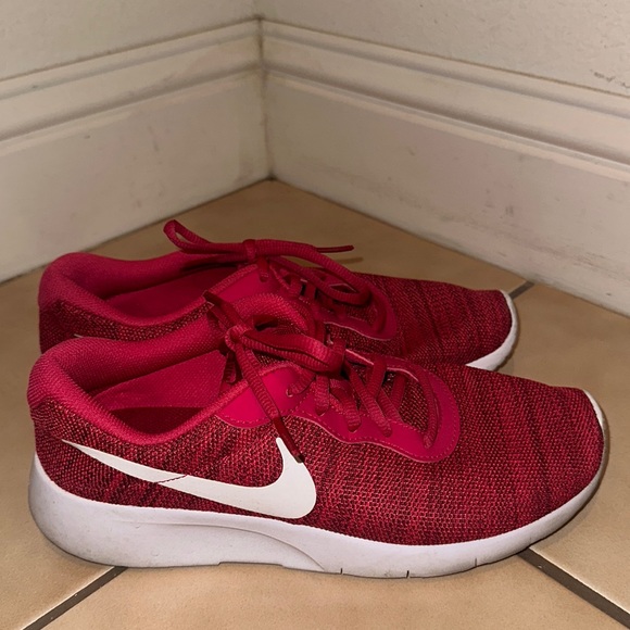 Nike | Shoes | Berry Pink Nike Running Shoes | Poshmark